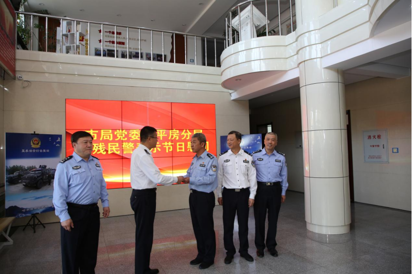 暖警于心 爱警于行 激发队伍凝聚力 向心力 战斗力-新华网